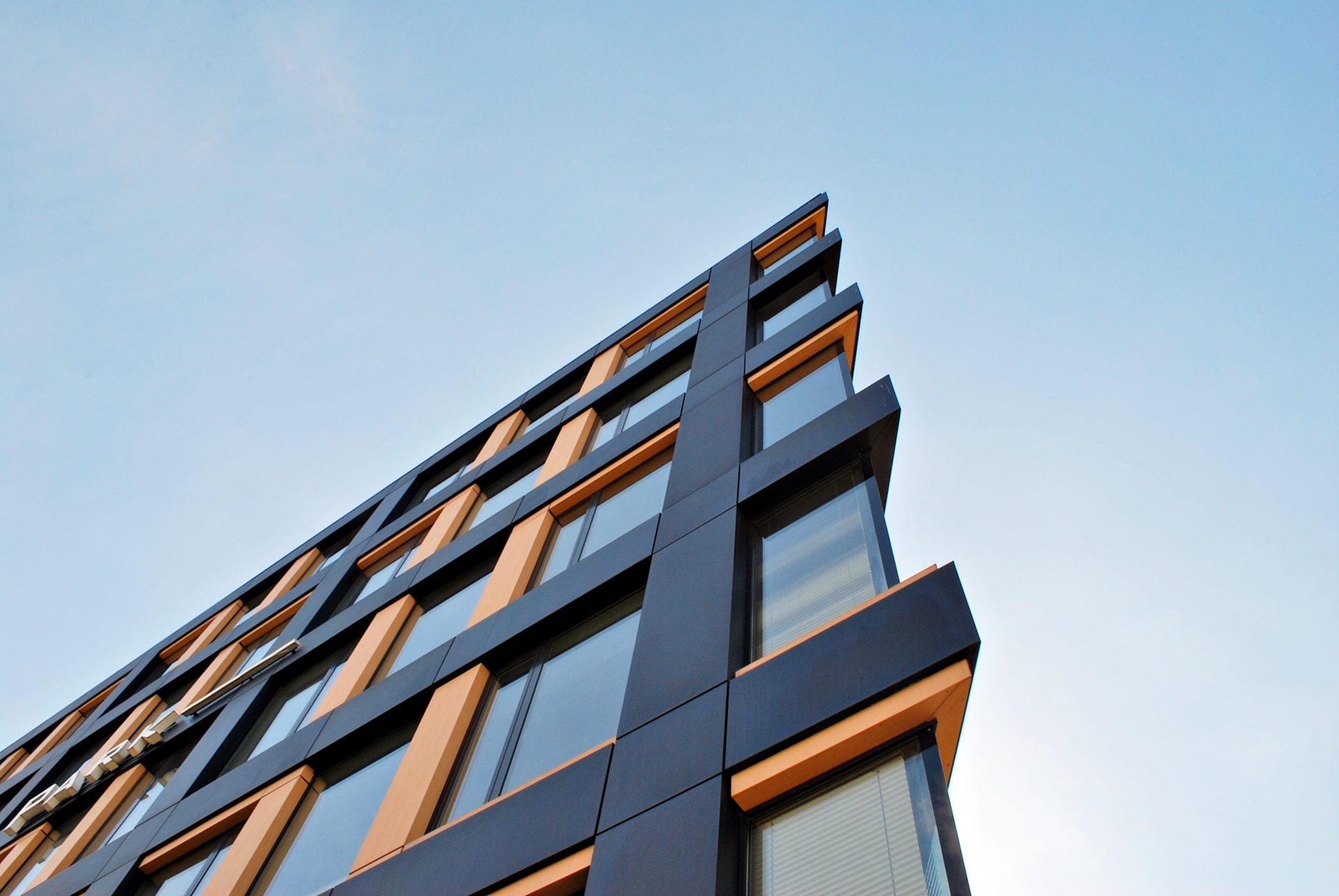 7 Different Types of Facades for Buildings - Finish Facades